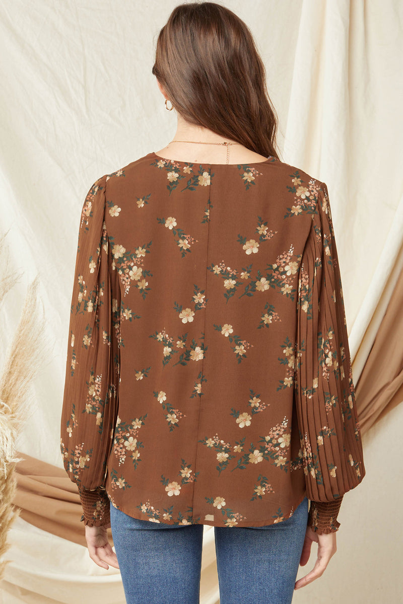 August Top – Chic Stitch